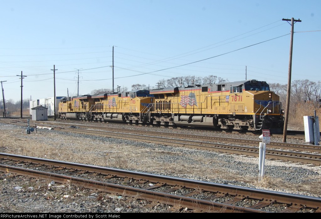 UP 7871, 77;5 & 7668